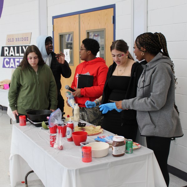 Sweets, treats, and games at the Soirée – Knight Life