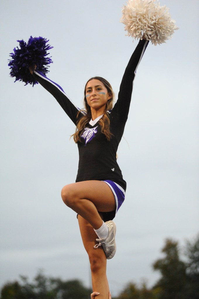 Cheerleading flips the competition – Knight Life