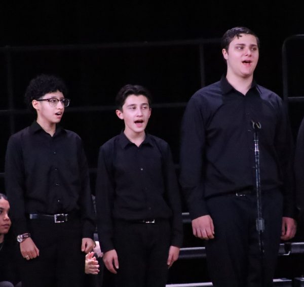 A cheerful holiday concert – Knight Life